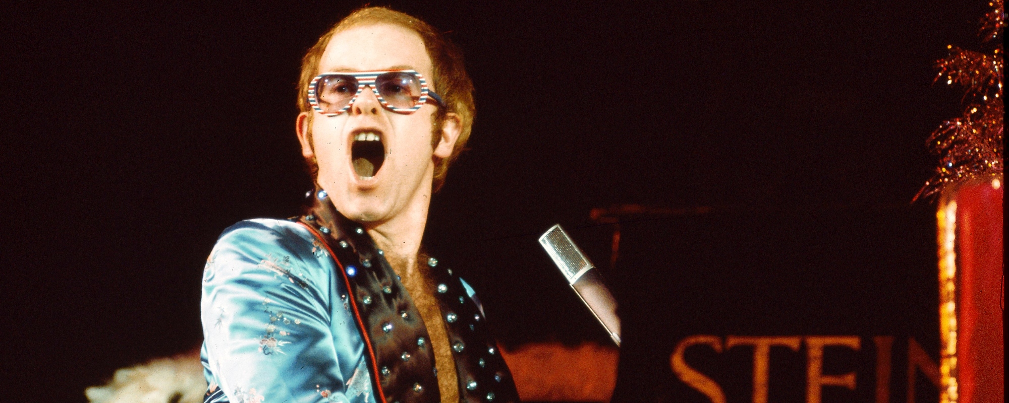 The Story Behind “I’m on Fire” by Bruce Springsteen and How Johnny Cash ...