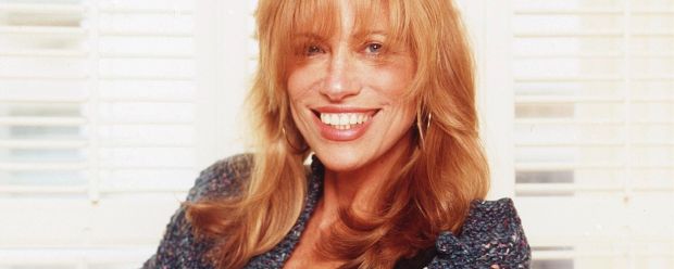 History Repeats Itself as Carly Simon Comes to Sabrina Carpenter’s ...