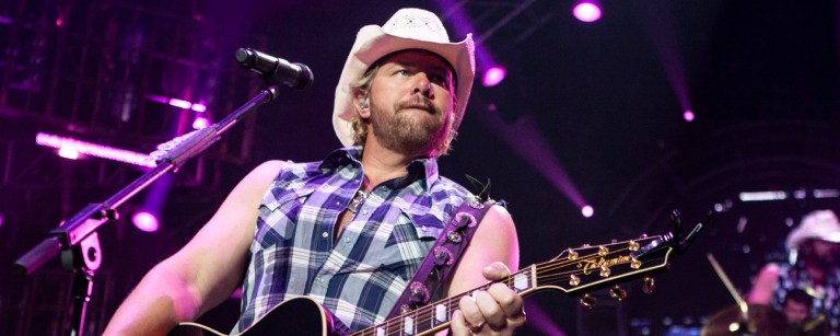 John Edwards, Lead Singer of R&B Band The Spinners, Dead at 80 ...