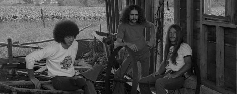 Watch Courteney Cox Recreate Her Iconic Dance from Bruce Springsteen’s ...