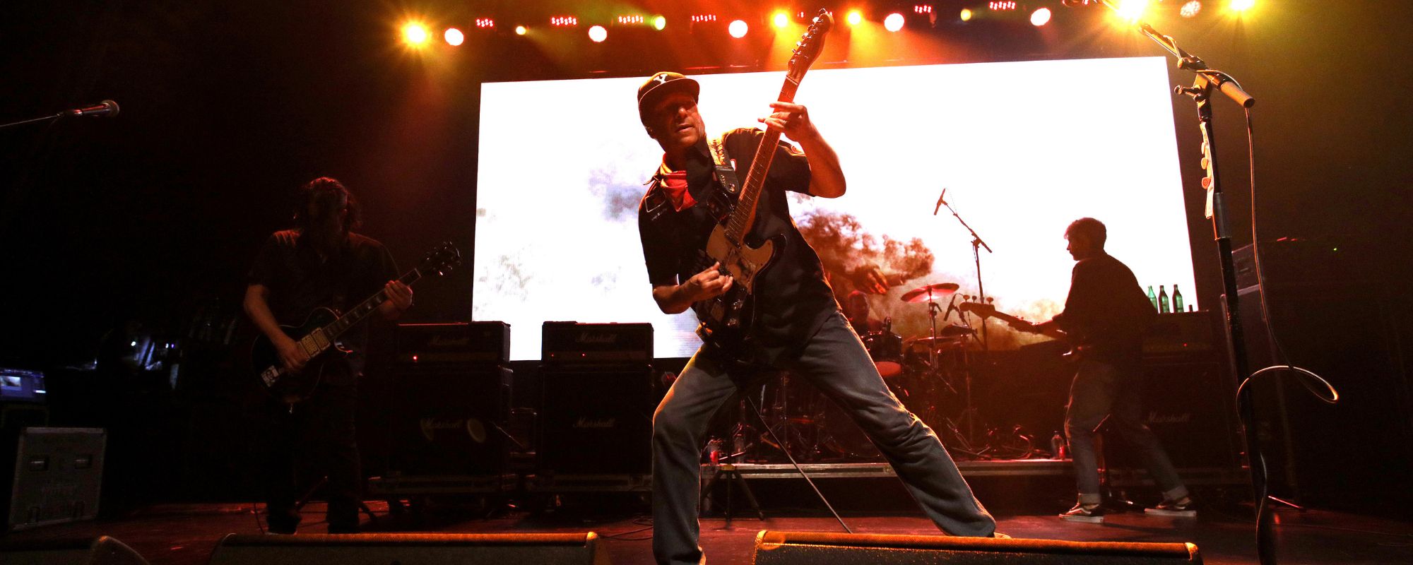 Watch Tom Morello’s 13-Year-Old Son Out-Shred His Dad, Leaving Fans ...