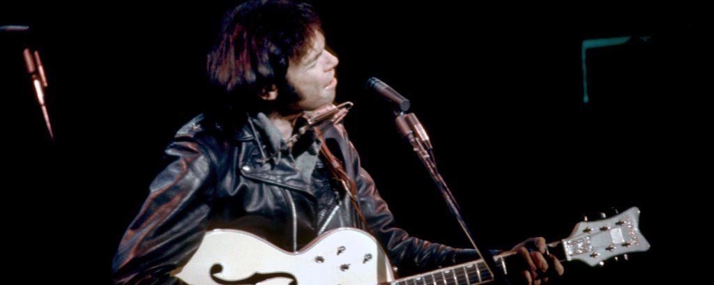 5 Neil Young Books Every Music Fan Should Read