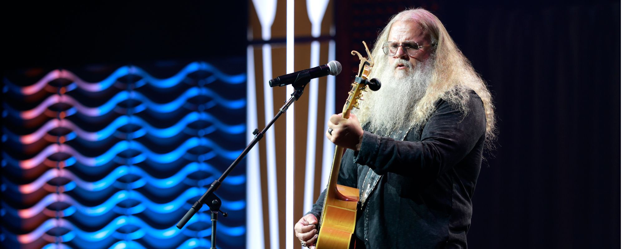 Staind Lead Singer Aaron Lewis Heartbroken After Bandmate Jon Wysocki’s ...