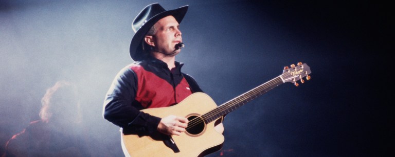 The 11 Best Harmonica Players Ever - American Songwriter