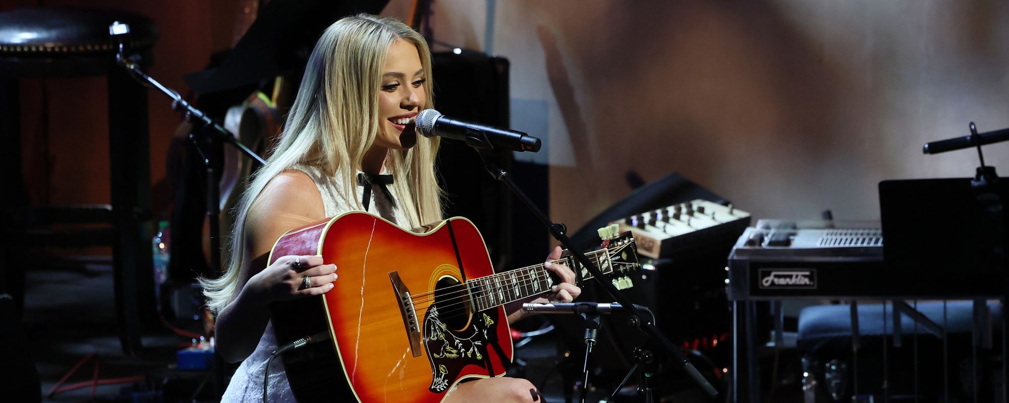 The Mavericks Singer Raul Malo Underwent Surgery To Remove Tumor From ...