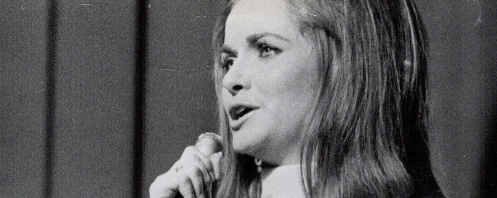 From Country to Pop: 5 Taylor Swift Songs That Define Her Genre Shift