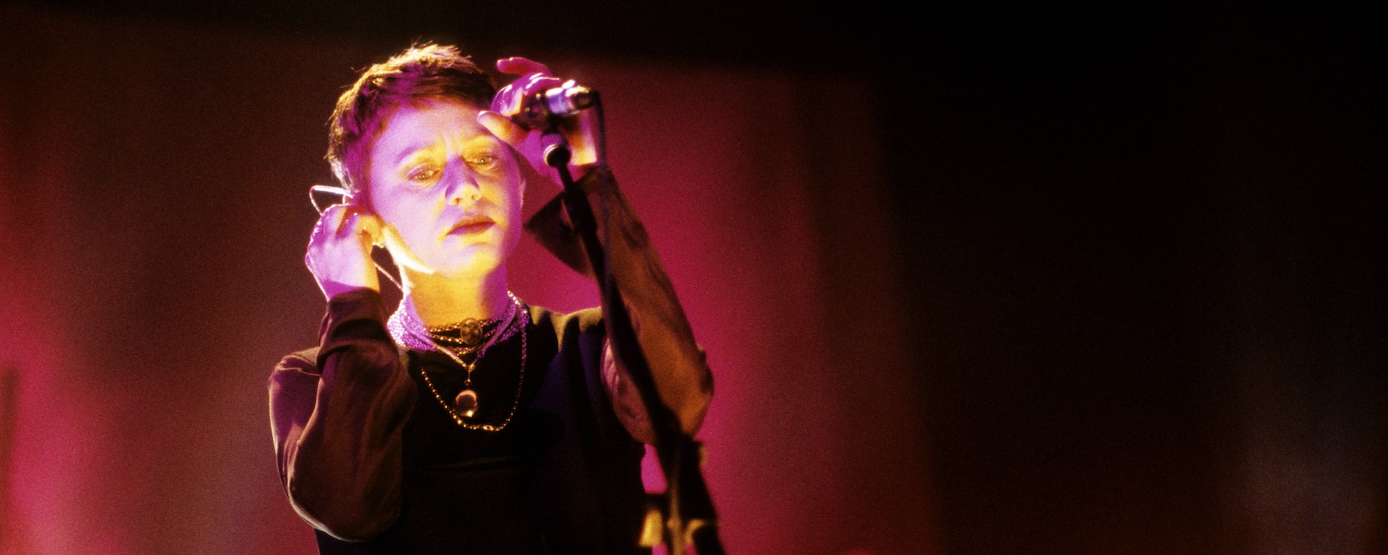 The Spellbinding Duet by Jeff Buckley and Cocteau Twins' Elizabeth ...