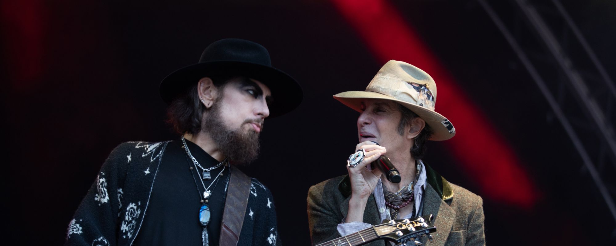 Mavericks Singer Raul Malo Dead at 60 - American Songwriter