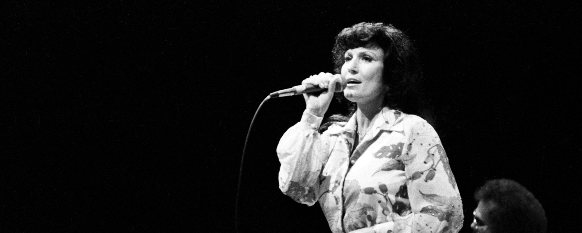 10 Essential Crowded House Songs - American Songwriter