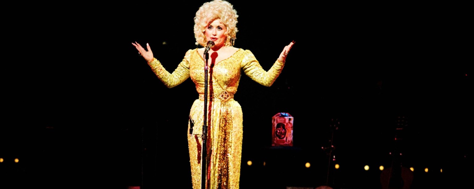 Remember When Dolly Parton Entered a Drag Queen Look-Alike Contest and ...