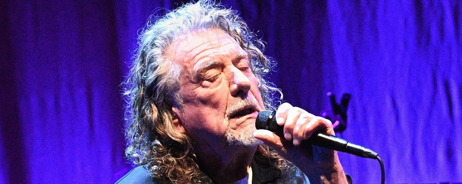 Watch: Robert Plant Performs "Stairway to Heaven" for First Time in 16 ...