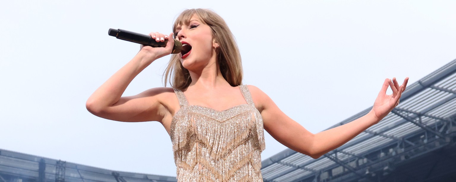 6 of Taylor Swift's Most Empowering Lyrics for Confidence - American ...