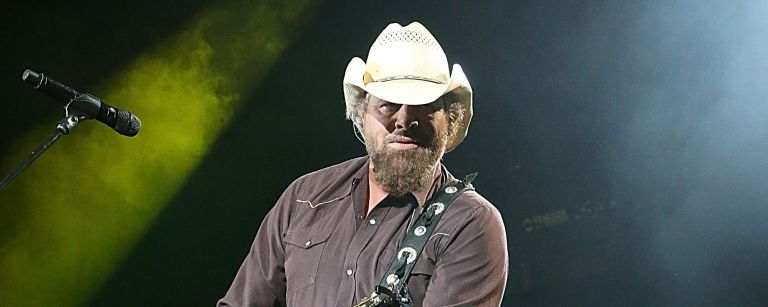 The Story Behind the Final Song Toby Keith Recorded, Joe Diffie's 1992 ...