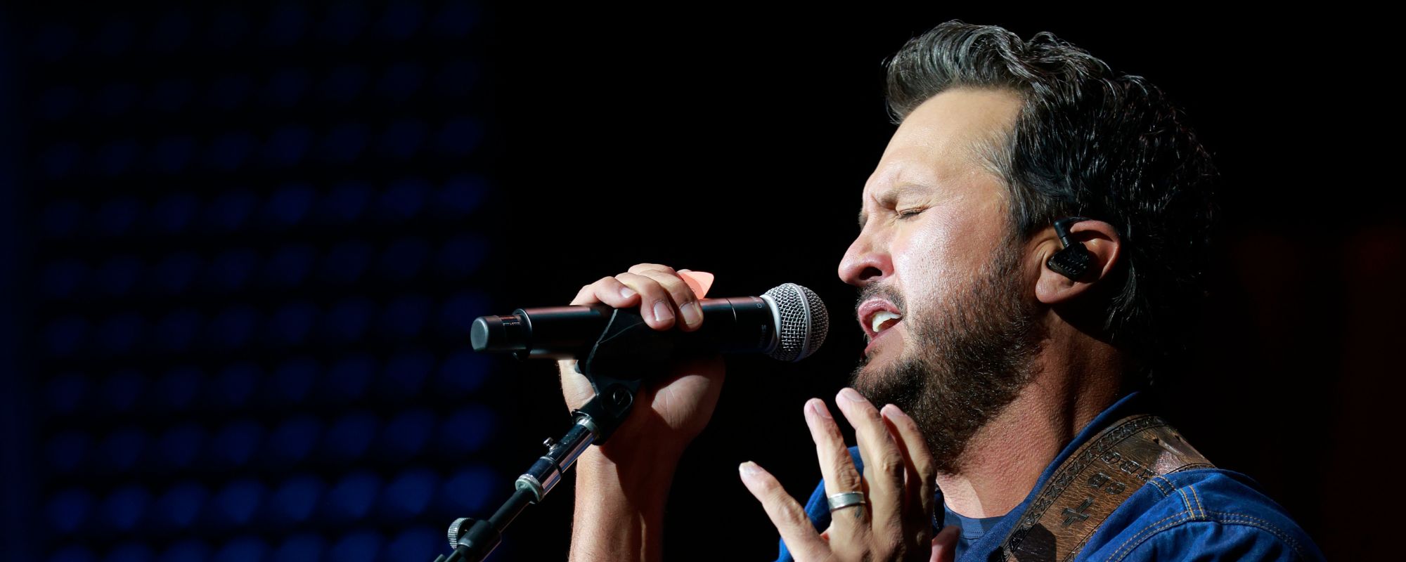 Luke Bryan Addresses "Misinformation" About His Sister's Death ...