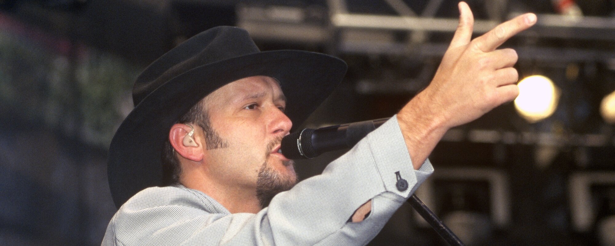 This Throwback Clip of Tim McGraw and His Band Warming up With an ...
