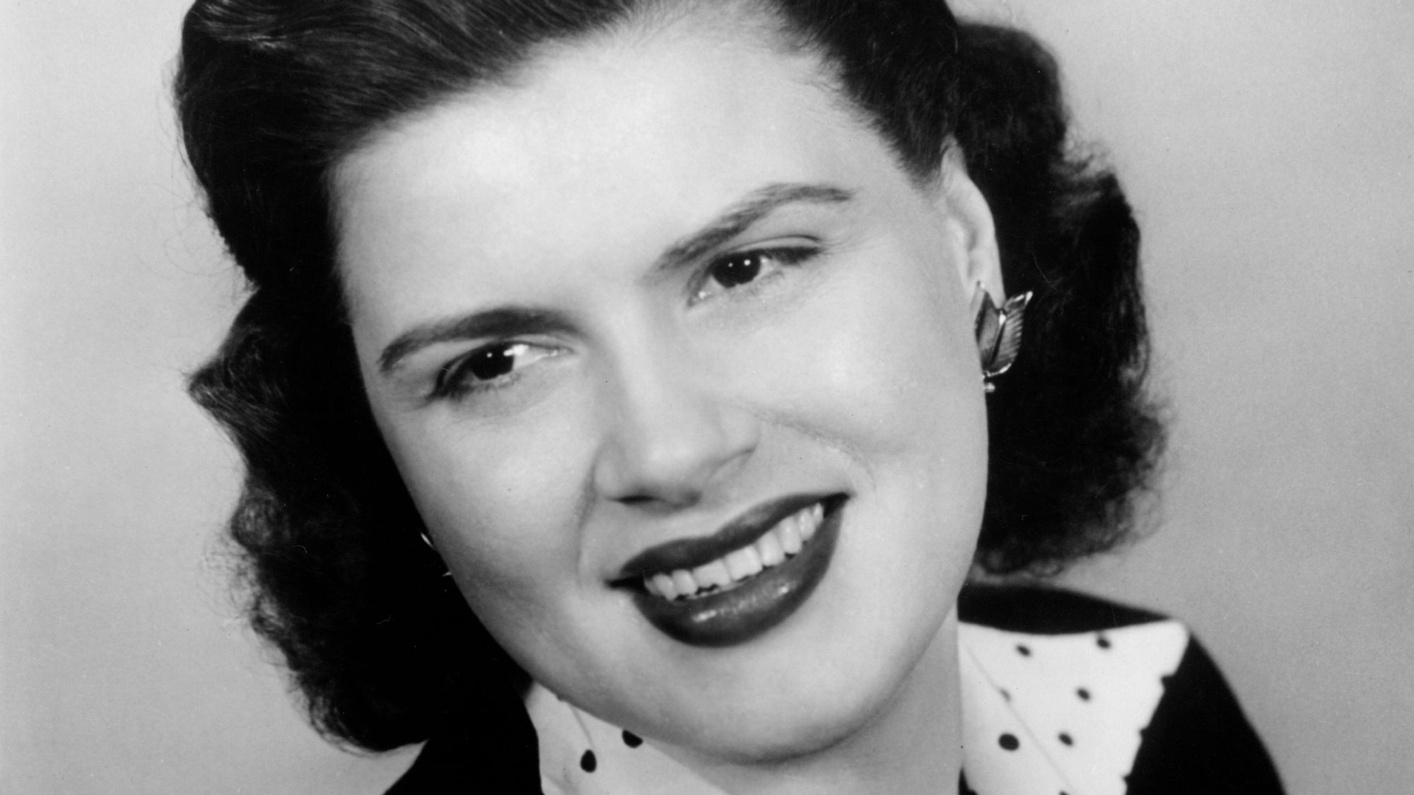 Did You Know Patsy Cline Scored Her First No. 1 Hit From a Hospital Bed ...